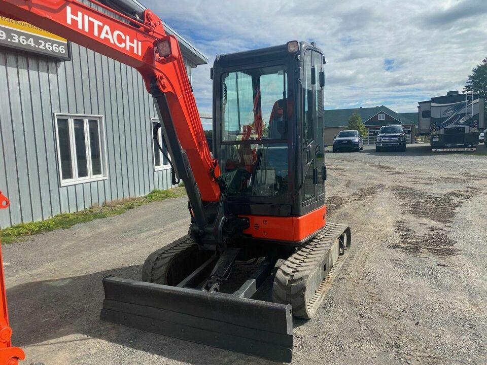 2011 HITACHI ZX-35U-3 Excavatrice Pelle Mécanique for sale