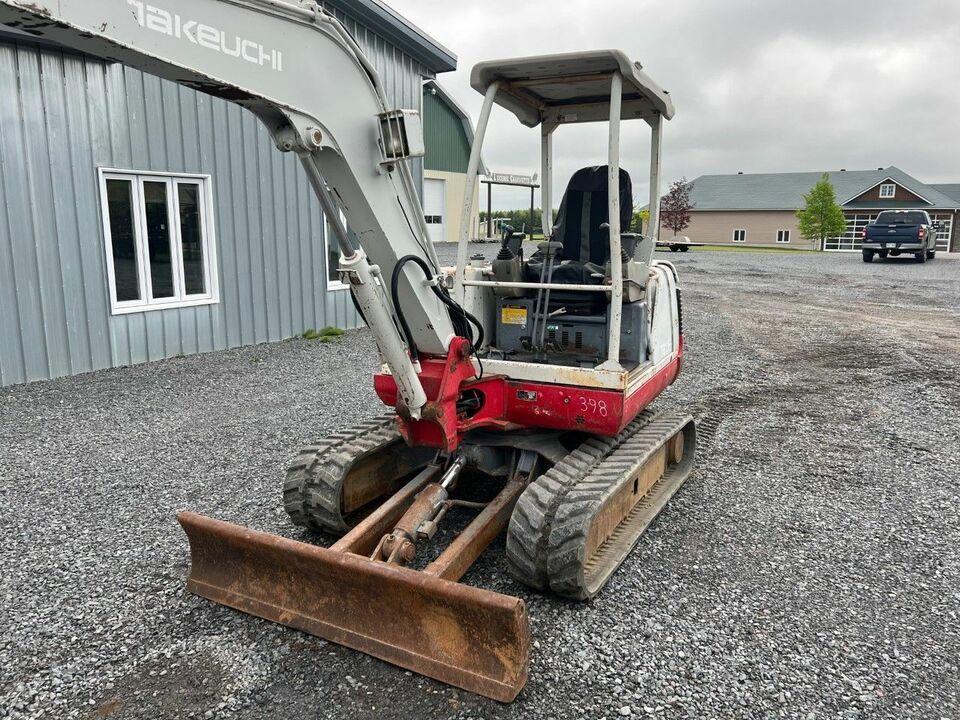 2002 Takeuchi TB-135 Excavatrice Pelle Mécanique for sale