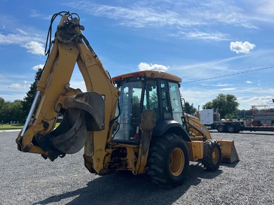 2002 John Deere 410G Pépine Rétrocaveuse 4x4 for sale