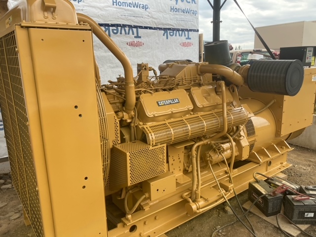600 KW Caterpillar Diesel Generator for sale